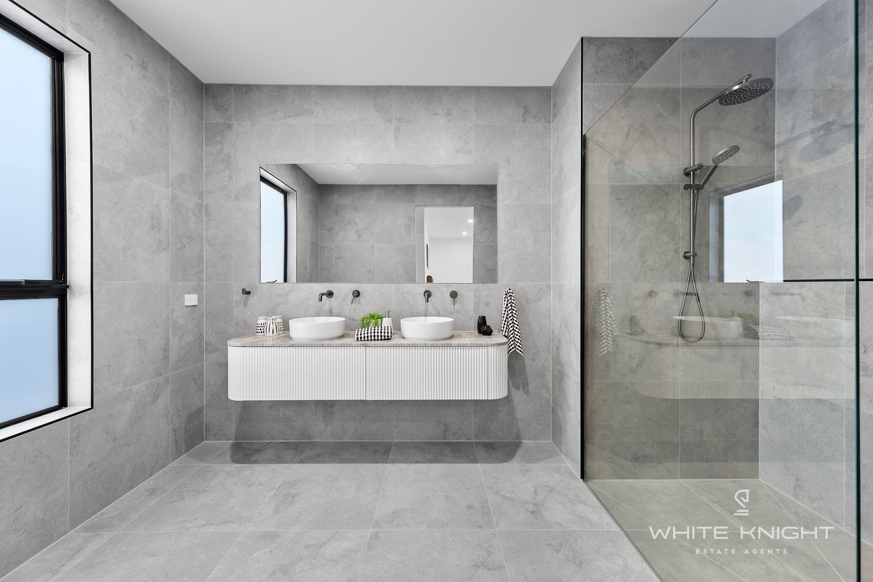 25 Clipstone Crescent, Fraser Rise, VIC 3336 | Realty.com.au