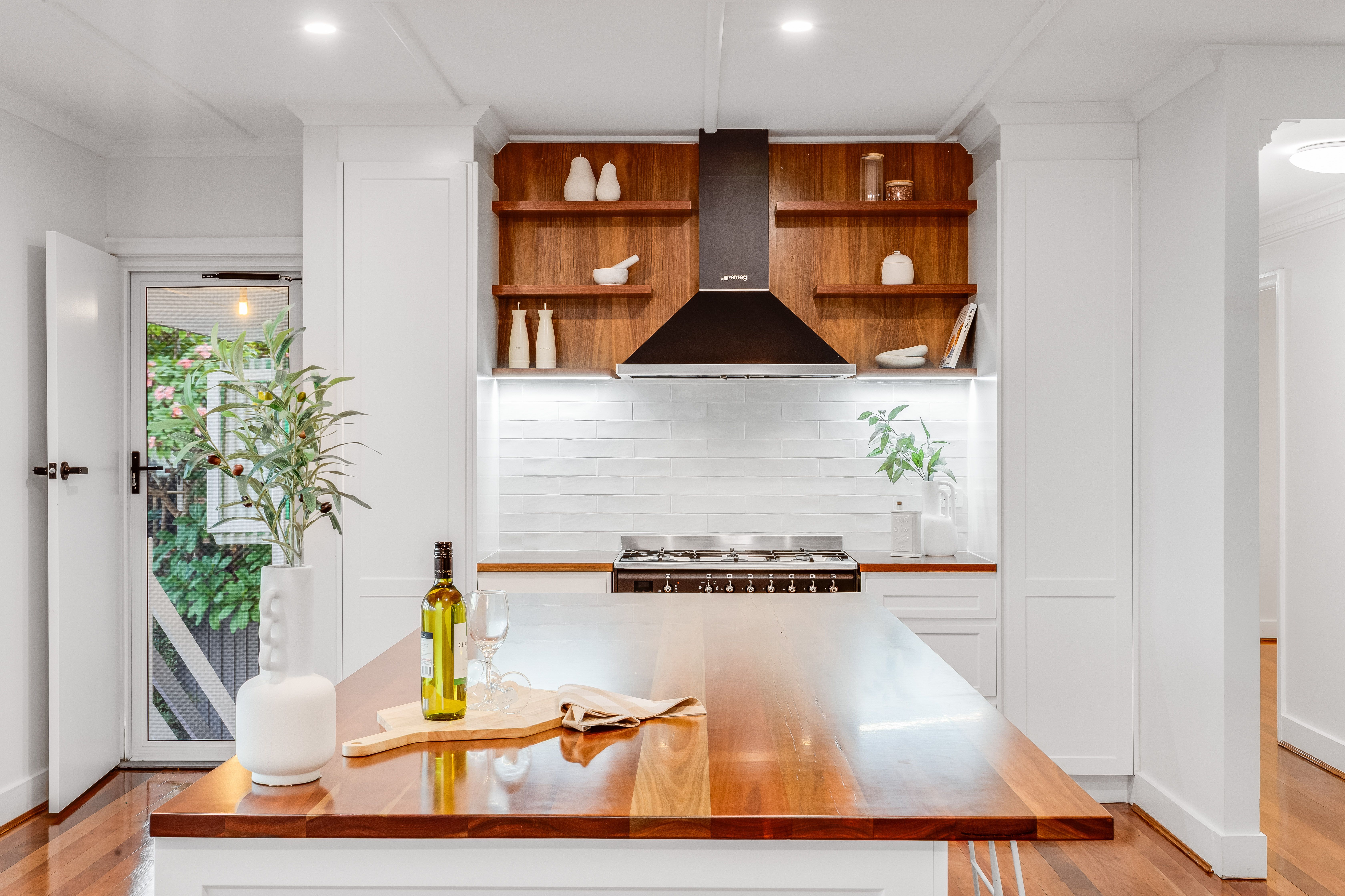 2303 Wynnum Road, Wynnum, QLD 4178 | Realty.com.au