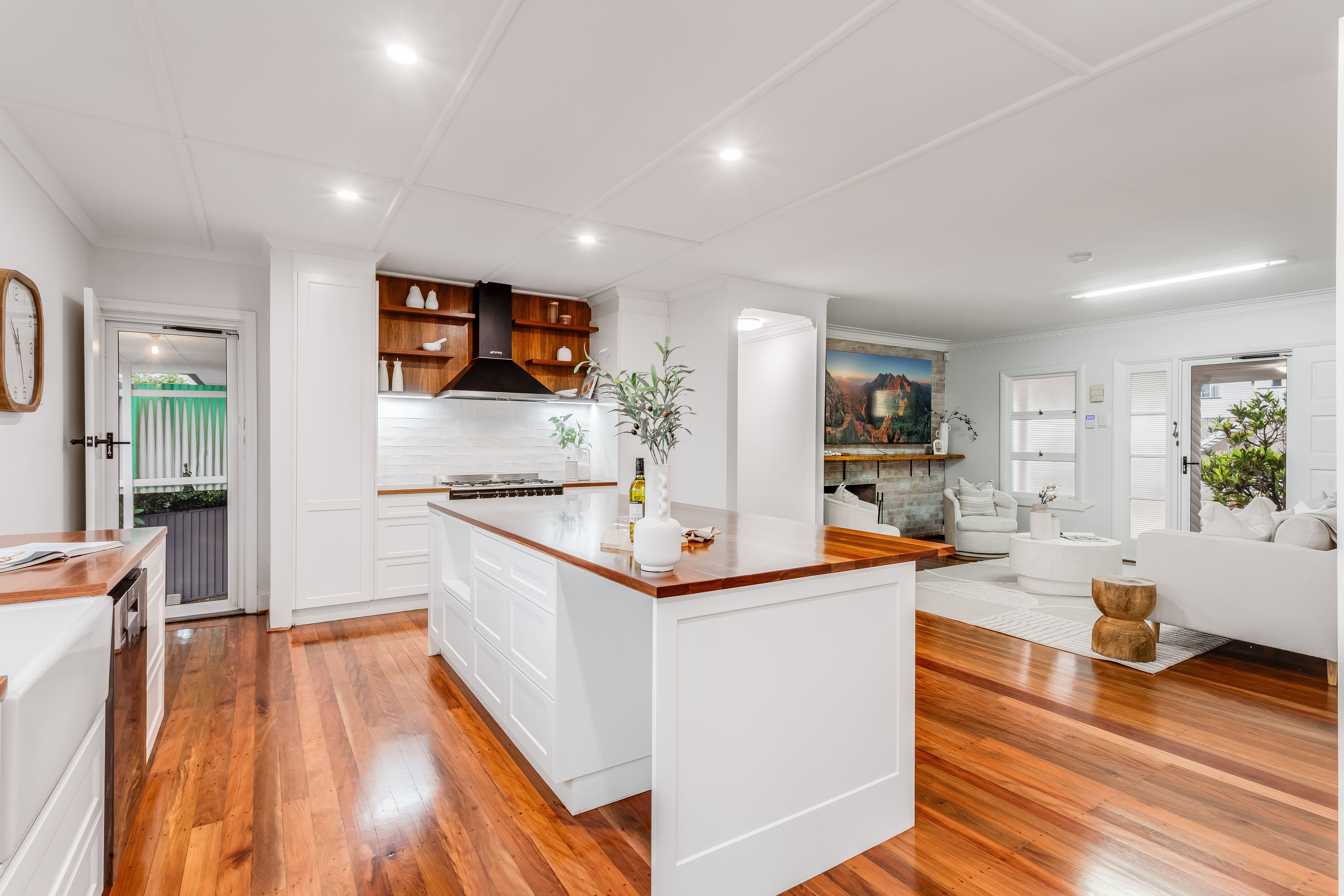 2303 Wynnum Road, Wynnum, QLD 4178 | Realty.com.au