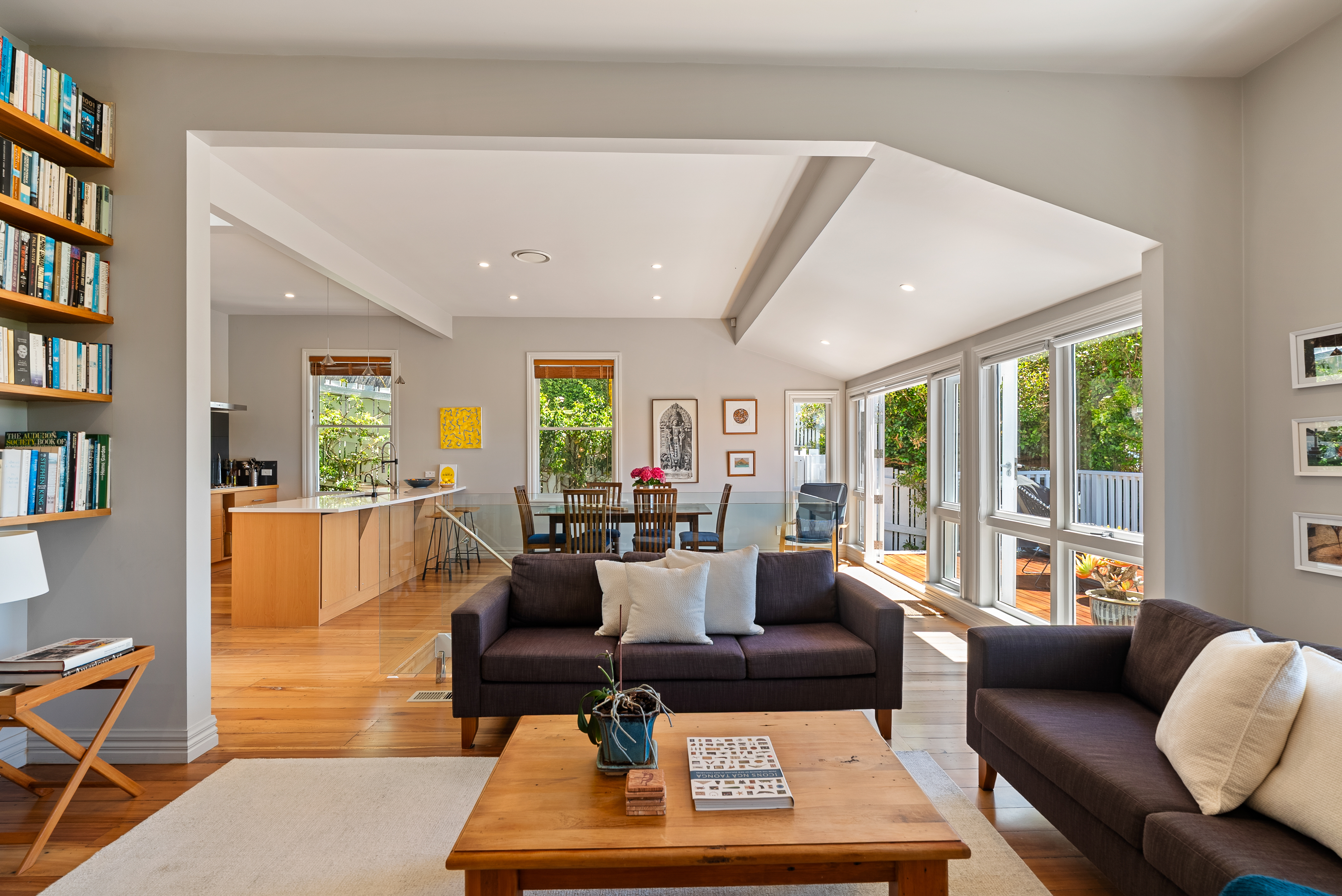 17 Roscoe Terrace, Wadestown, WELLINGTON 6012 | Realty.com.au