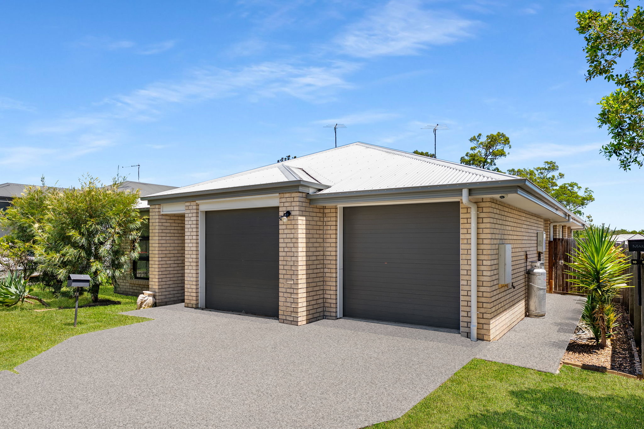 10 Chandon Court, Hillcrest, QLD 4118 | Realty.com.au