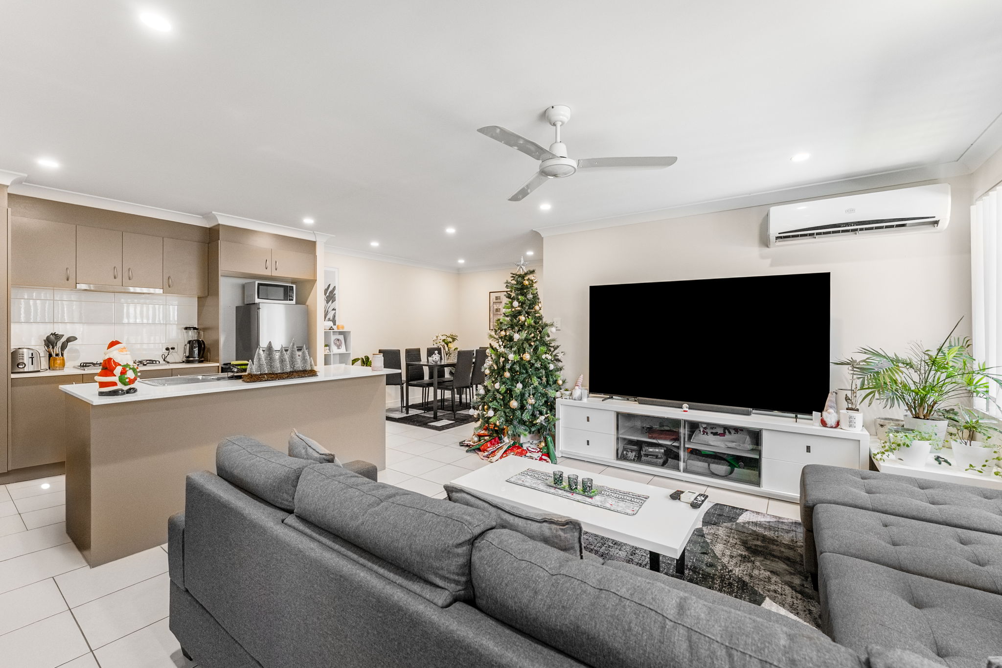 10 Chandon Court, Hillcrest, QLD 4118 | Realty.com.au