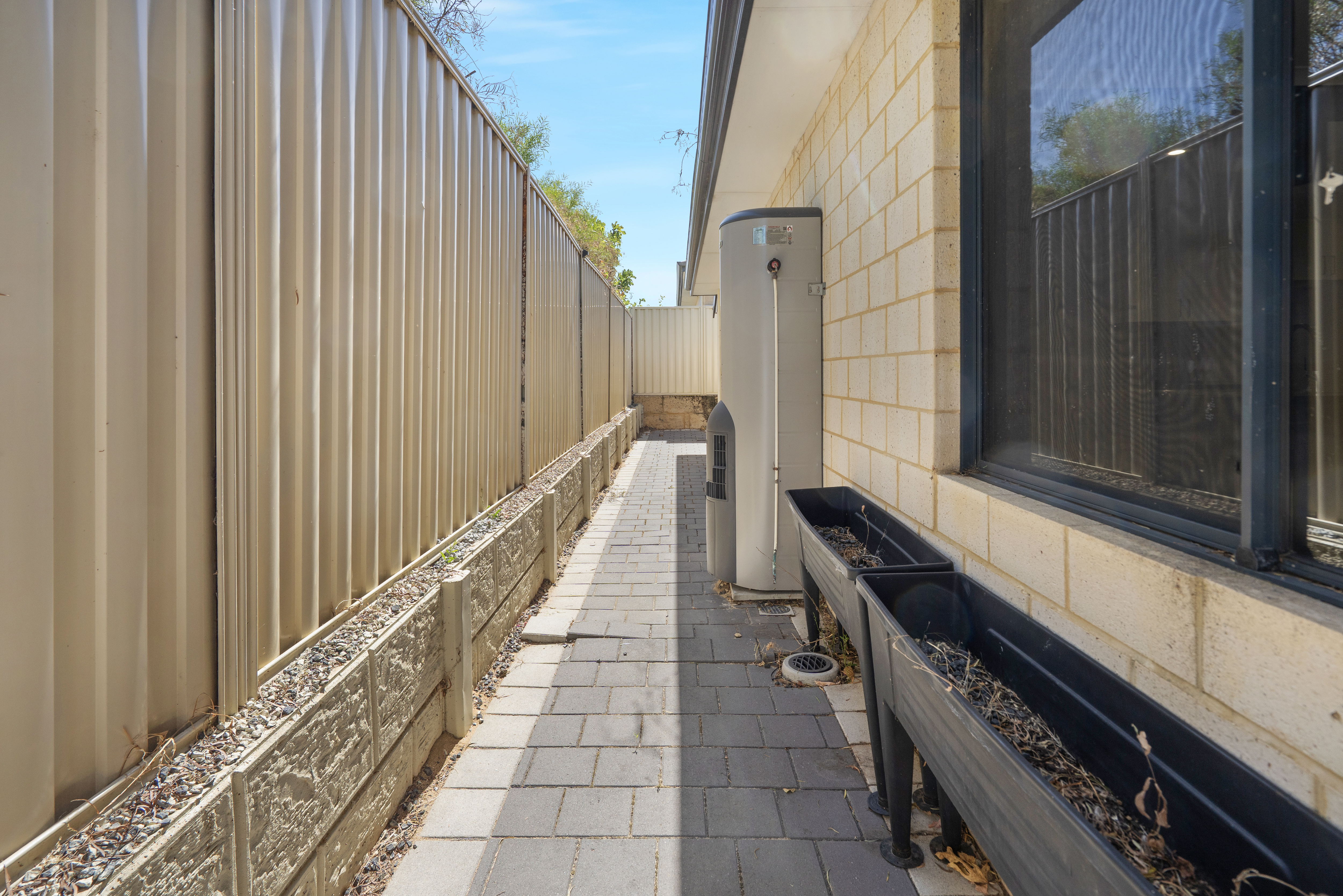 4 Figtree Avenue, Lake Coogee, WA 6166 | Realty.com.au