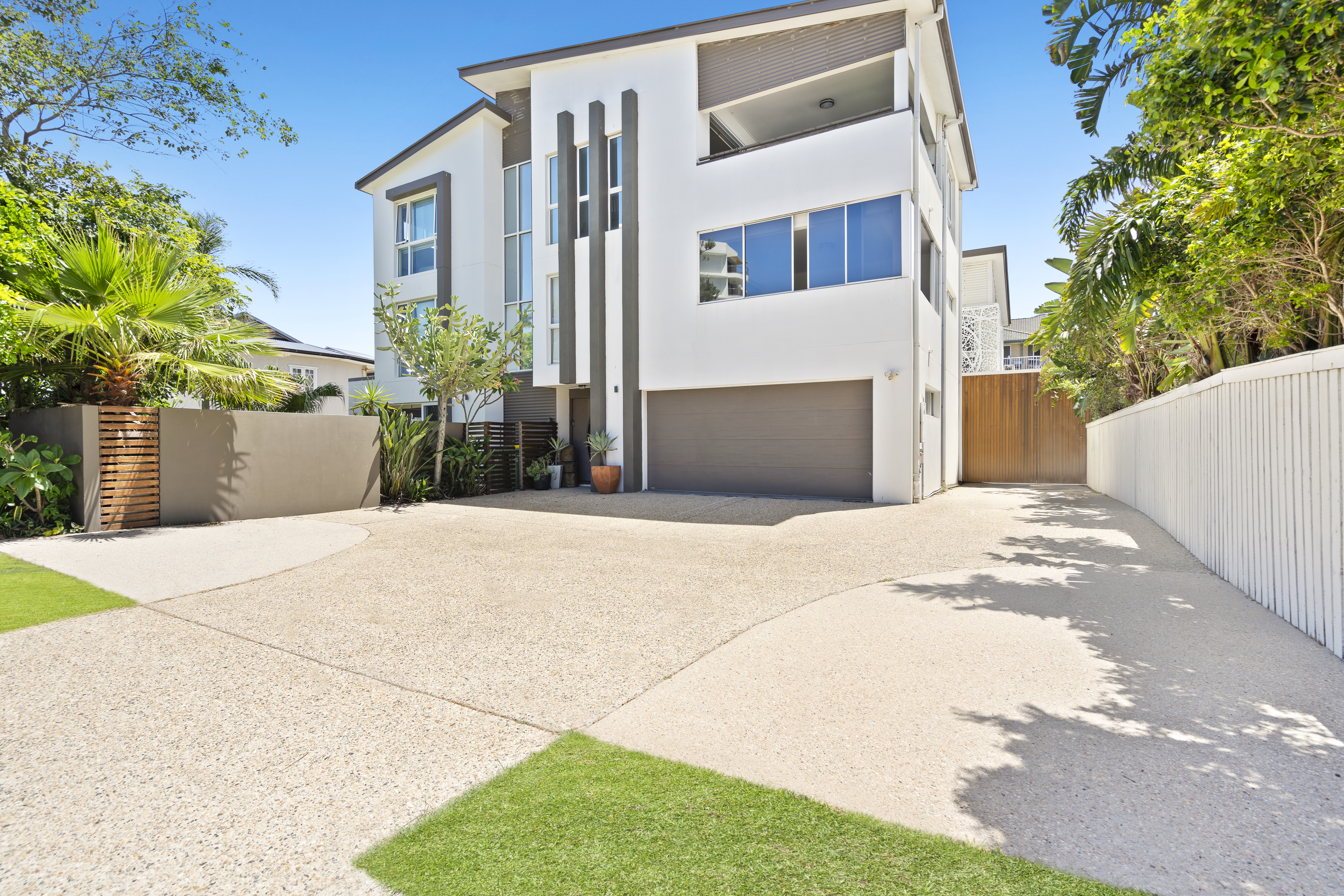 1/1254 Gold Coast Highway, Palm Beach, QLD 4221 | Realty.com.au